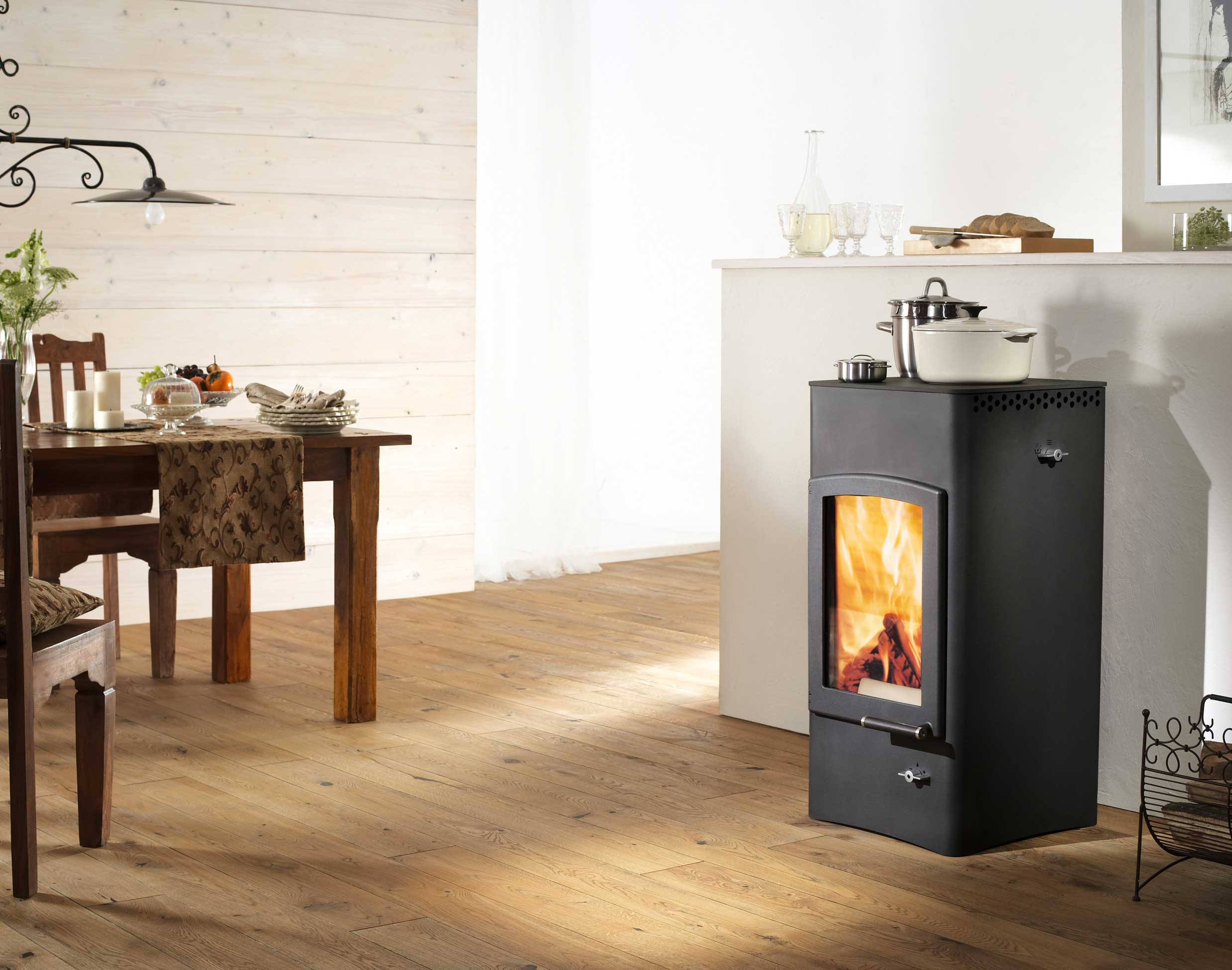 Moderne sowie stilvolle Kachelöfen und Holzherde